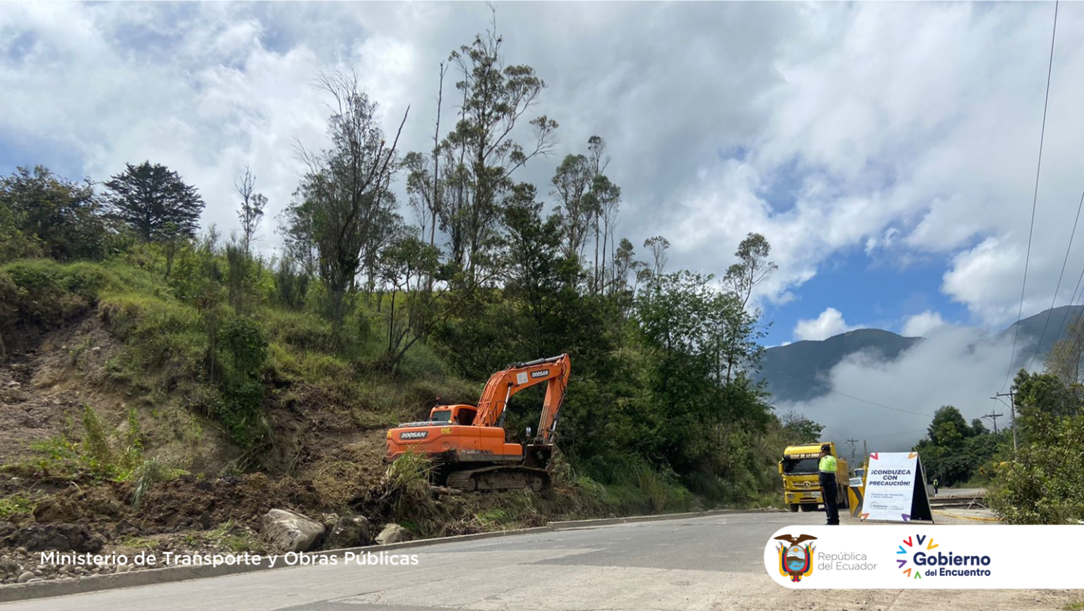 MTOP trabaja en puntos críticos de la Cuenca – Girón – Pasaje ...